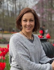 About - Vitallife PT, Sarah Lowe